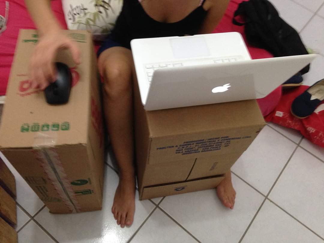 10 of the Funniest Work From Home Setups You'll See Today | Zikoko!