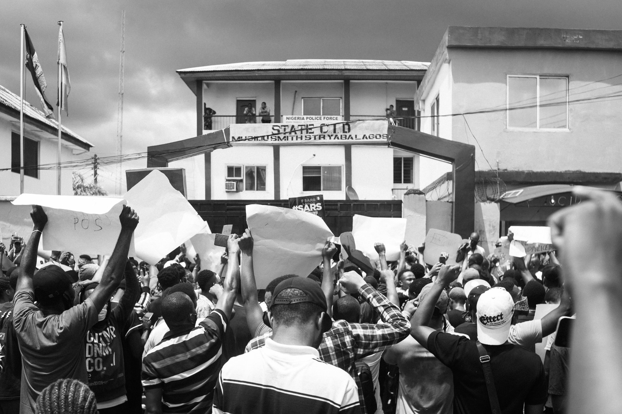 Some Of The Most Powerful Pictures From The #EndSARS Protests | Zikoko!