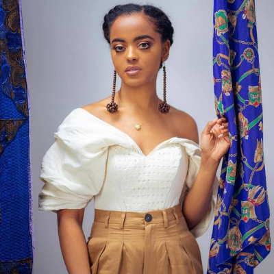 6 Ways To Style Your Hair According to Eniola Hu | Zikoko!