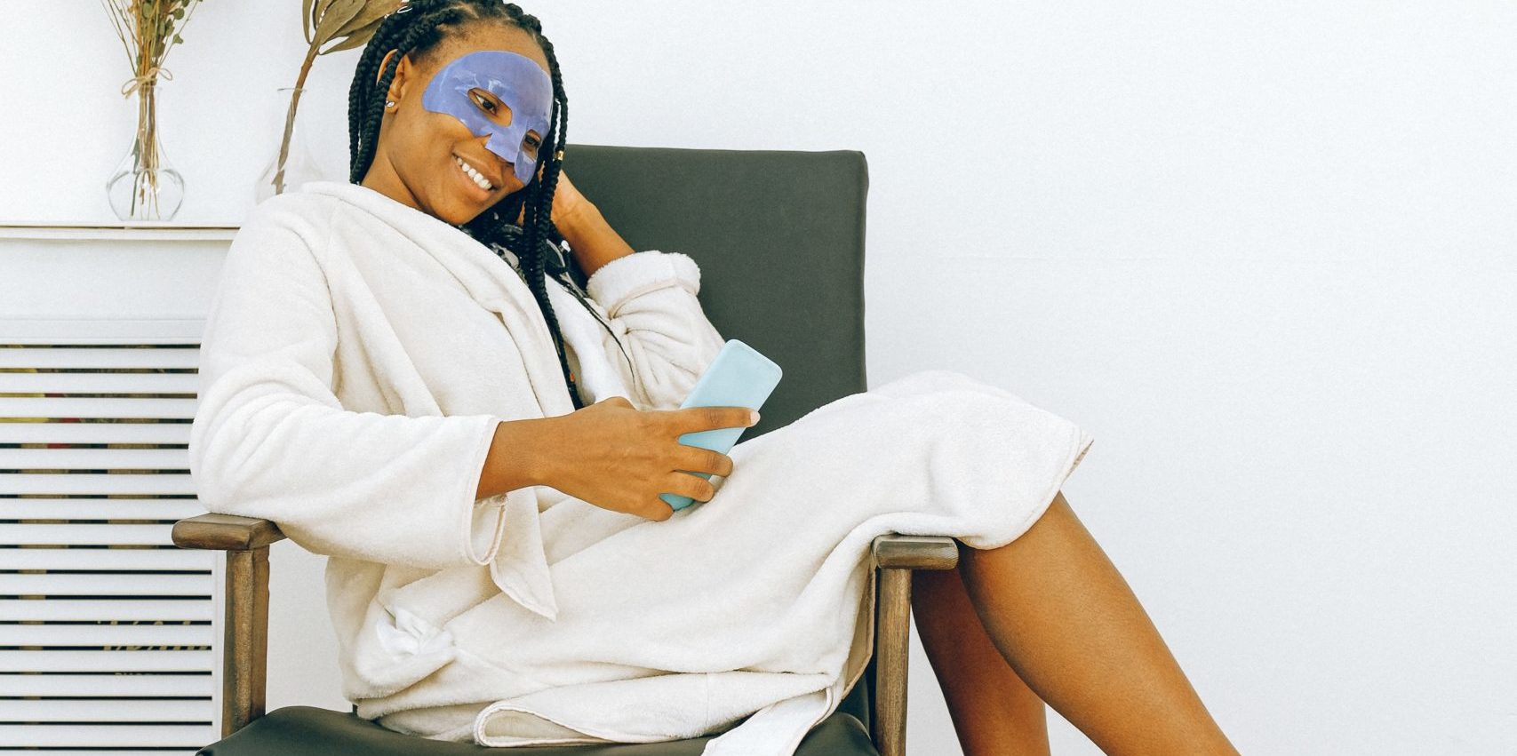 8 Things Women Do When They're Home Alone | Zikoko!