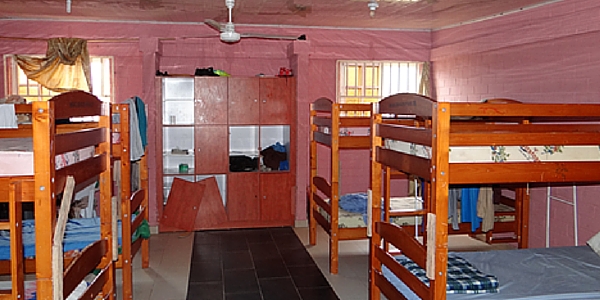 18 Pictures That Describe Having The Worst Roommates At University ...